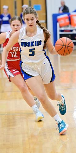 Emmett girls basketball faces early gauntlet with limited experience ...