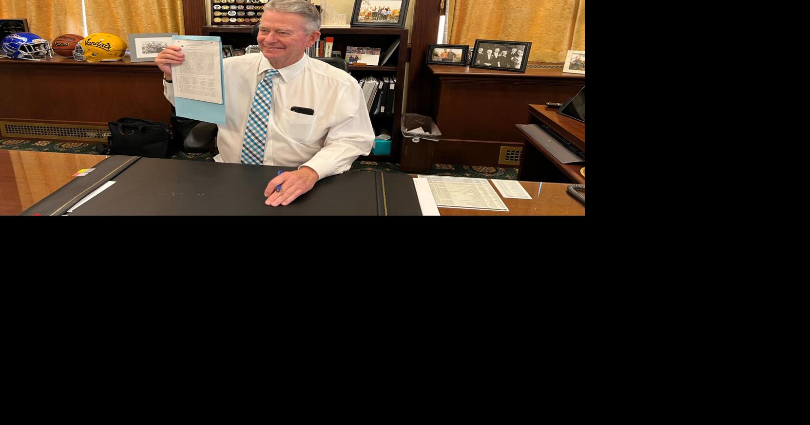 Advisory question on school funding draws bipartisan backing | Local ...
