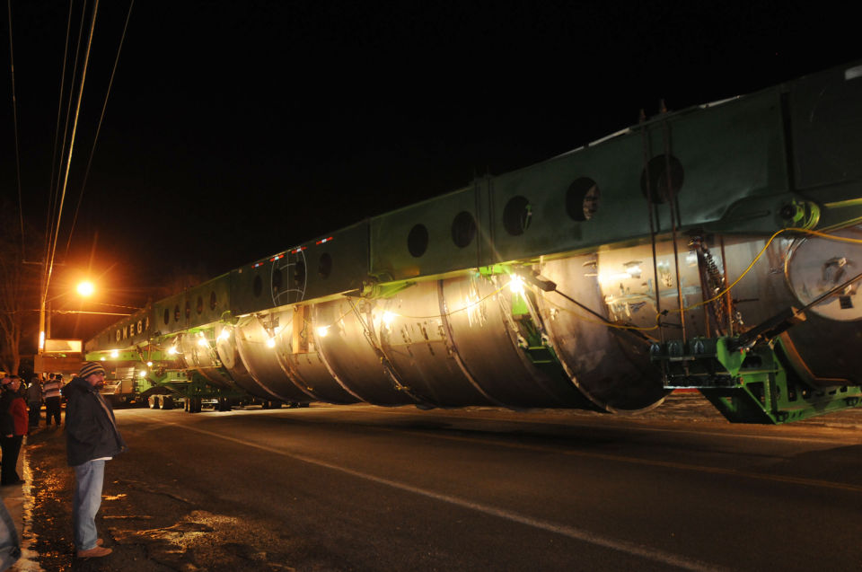 Megaload turns through Marsing | Photos | idahopress.com