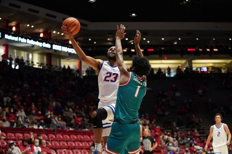 Boise State notches ninth straight win, topping New Mexico 71-63 | Blue ...