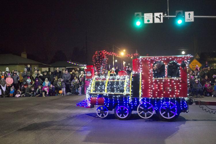 Night Light Parade beams along Blaine Street | Local News | idahopress.com