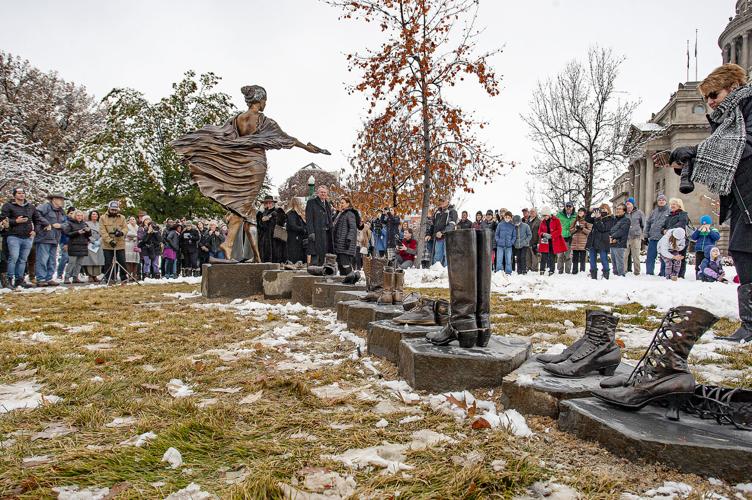 'Spirit of Idaho Women': New Idaho State Capitol sculpture honors women ...