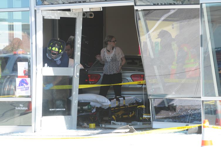 Car crashes through Verizon Wireless store in Nampa | Complete news ...