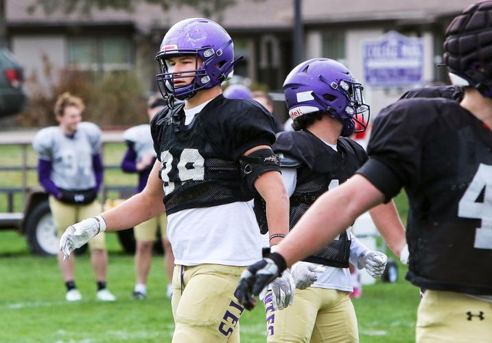 Yotes' Tanner Leaf embracing tough competition at linebacker | Idaho ...