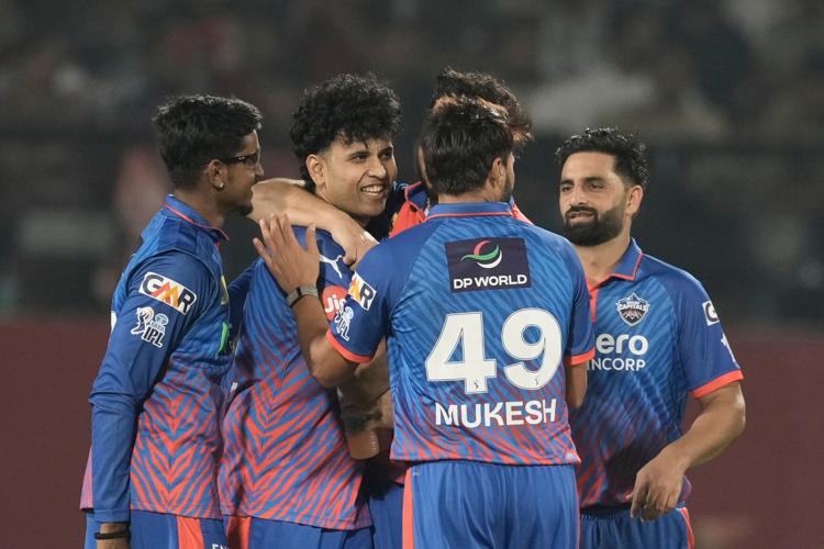 Delhi comes from behind to hand Punjab a fourth consecutive loss in IPL ...