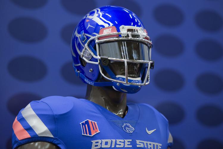 Broncos get back to 'blue collar' with debut of new football uniforms ...