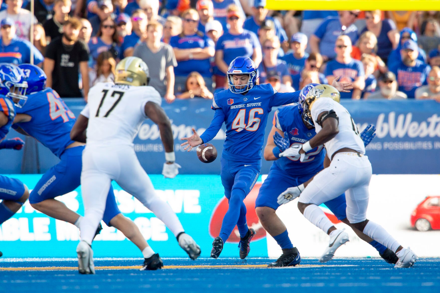 Broncos lose punter James Ferguson-Reynolds to transfer portal | Boise ...