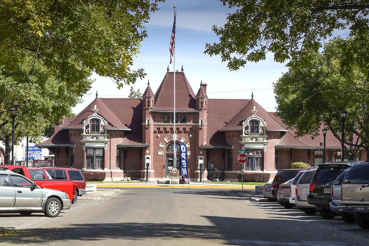 Crews wrap up final touches in downtown Nampa road rebuild | Local News ...