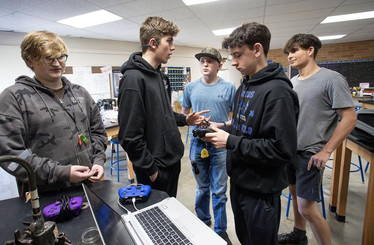 Duct tape and zip ties: Notus robotics makes way to world robotics ...