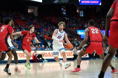 Max Rice hits six 3s, scores 28 points to lead Boise State to blowout ...