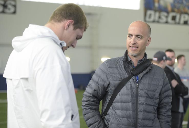 SHOW ME THE MONEY: Meet Ron Slavin, the agent for Leighton Vander Esch ...