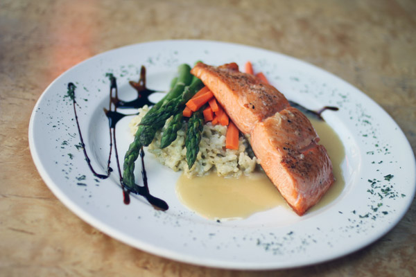 Solid Grill & Bar brings new twists to old favorites | Entertainment ...