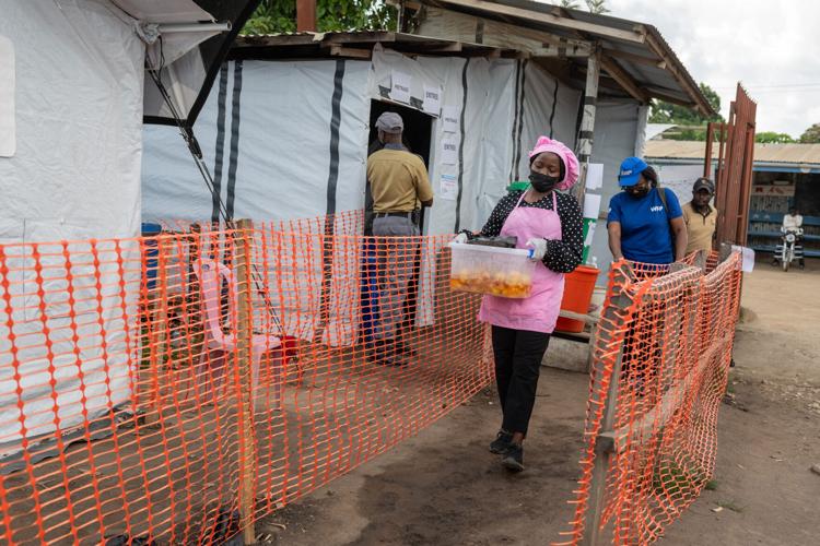 As Congo grapples with Ebola, volunteers cook meals to support patients ...