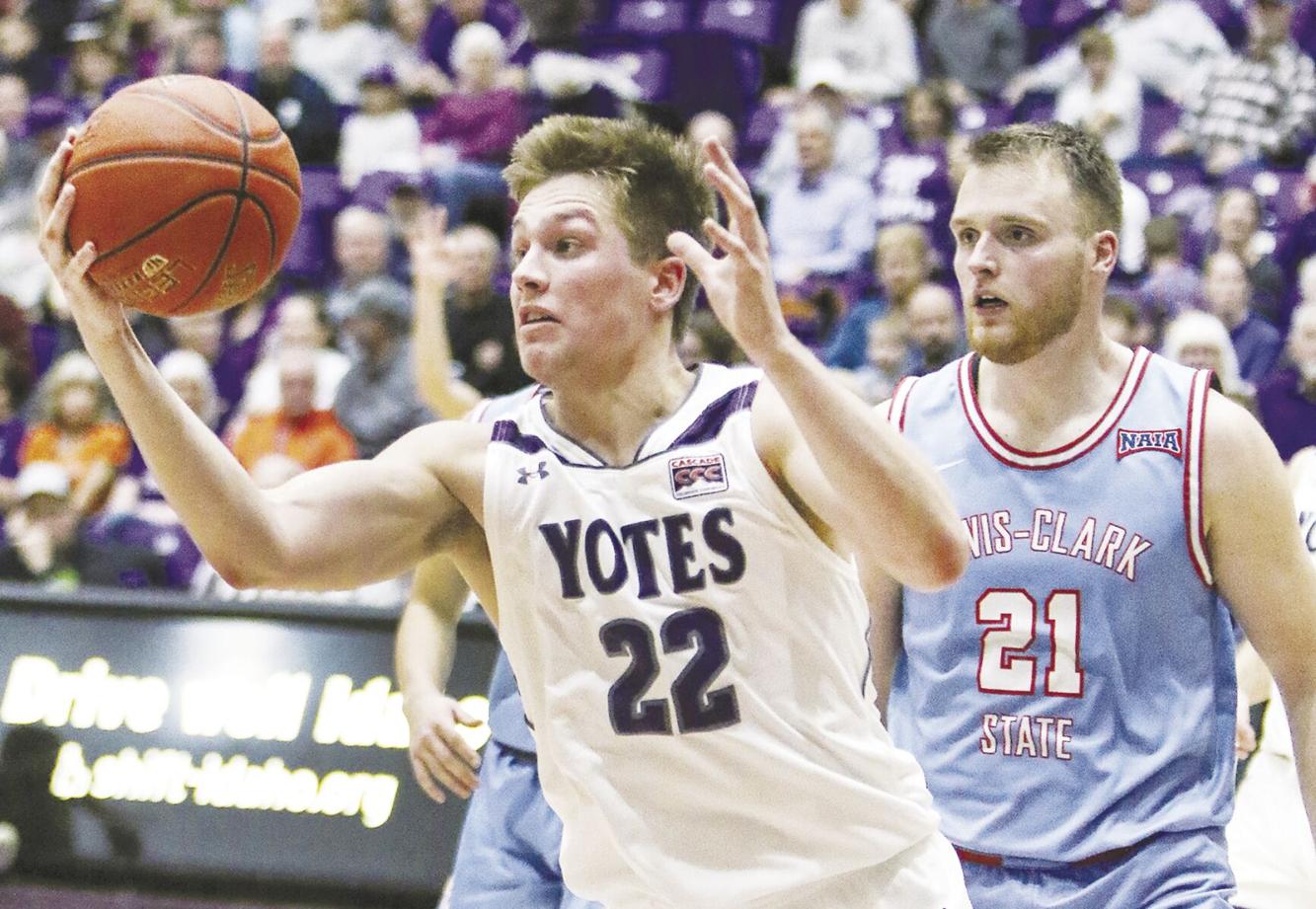 With most of the team back, Yotes men's basketball eyes another title ...