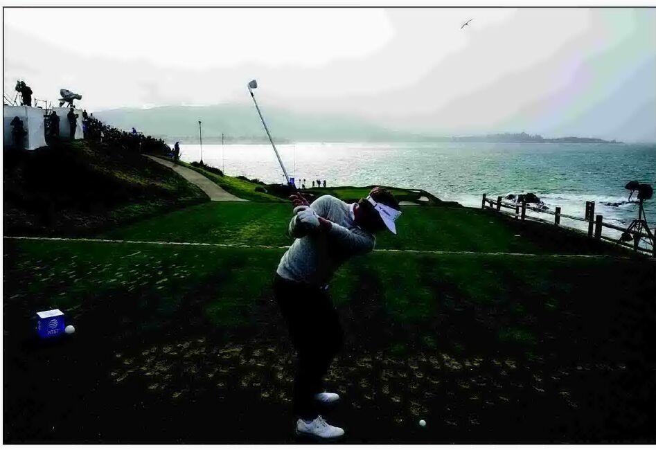Strong wind suspends third round at Pebble Beach | | idahopress.com