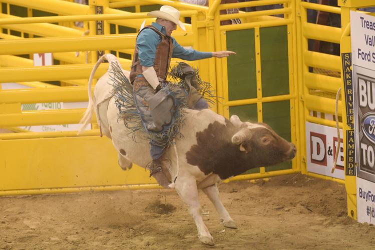 Snake River Stampede Day 2 | Photos | idahopress.com