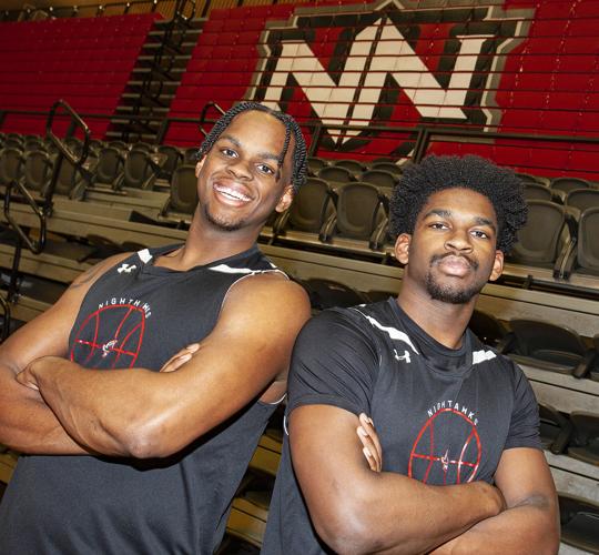 BIG MEN ON CAMPUS: Brothers Gabe and Aaron Murphy have big ...