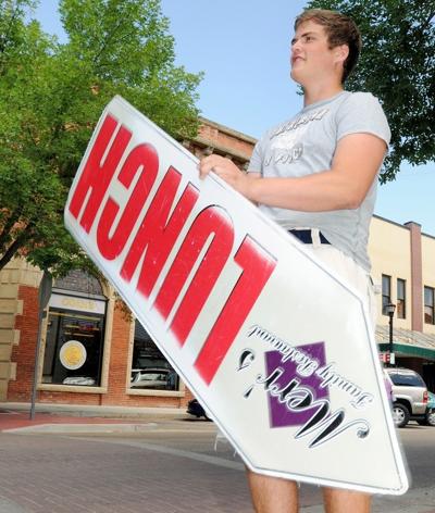 Sign wavers shake up business | Members | idahopress.com