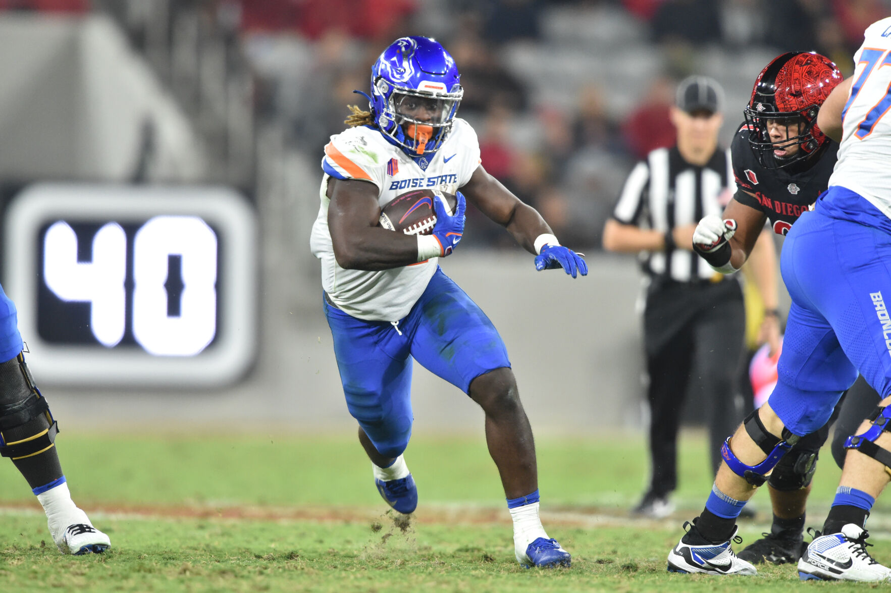 Jeanty provides Boise State offense with a big boost | Boise State Football Coverage ...