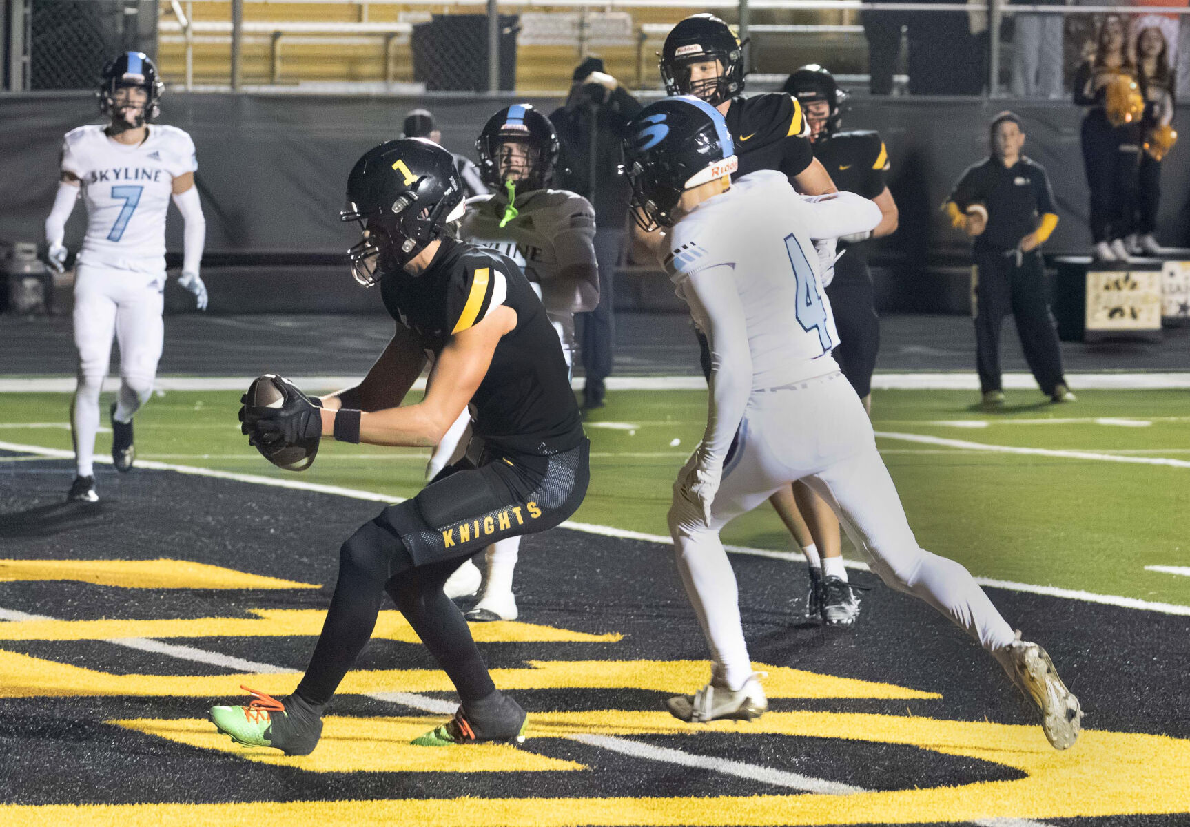 5A STATE FOOTBALL SEMIFINALS: Bishop Kelly defense holds against ...
