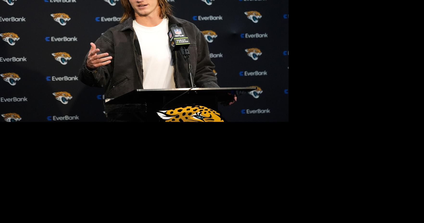 Jaguars QB Trevor Lawrence has no plans to cut his long locks despite ...