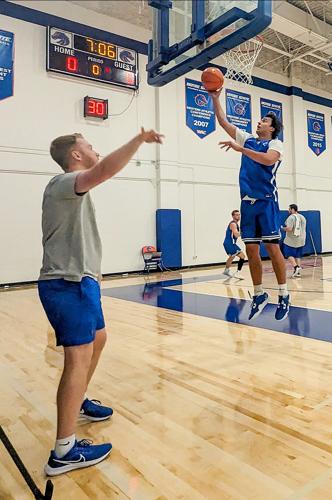 Broncos open hoops practice feeling far ahead of schedule | Boise State ...