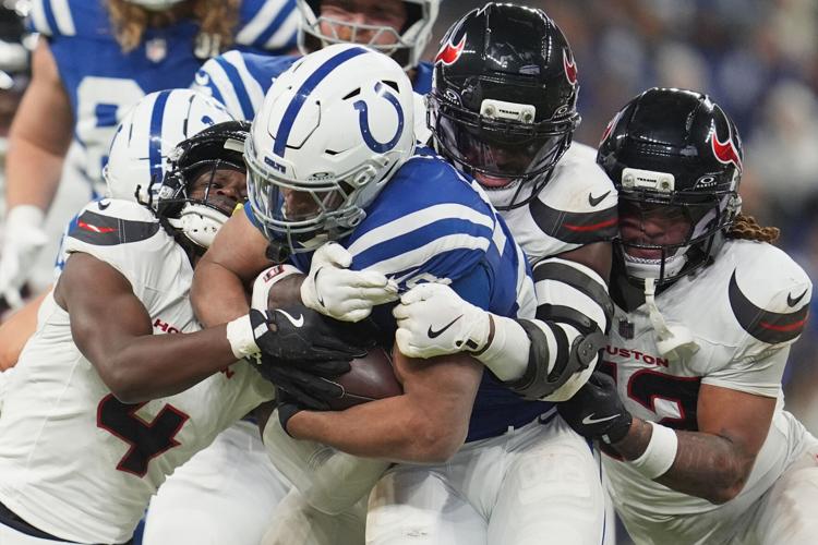 Texans corral high-scoring Colts and narrow AFC South race with 20-16 ...
