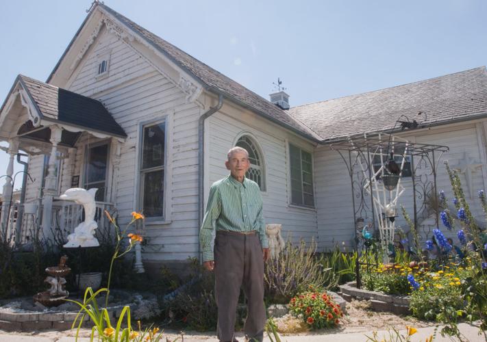 89-year-old Meridian man builds collection of almost 1,800 Nativity ...