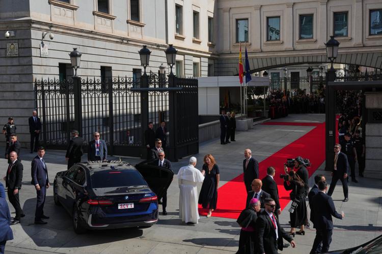 In first papal speech to Spanish parliament, pope demands respect for ...
