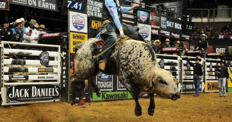 Professional Bull Riding Day One | Photos | idahopress.com