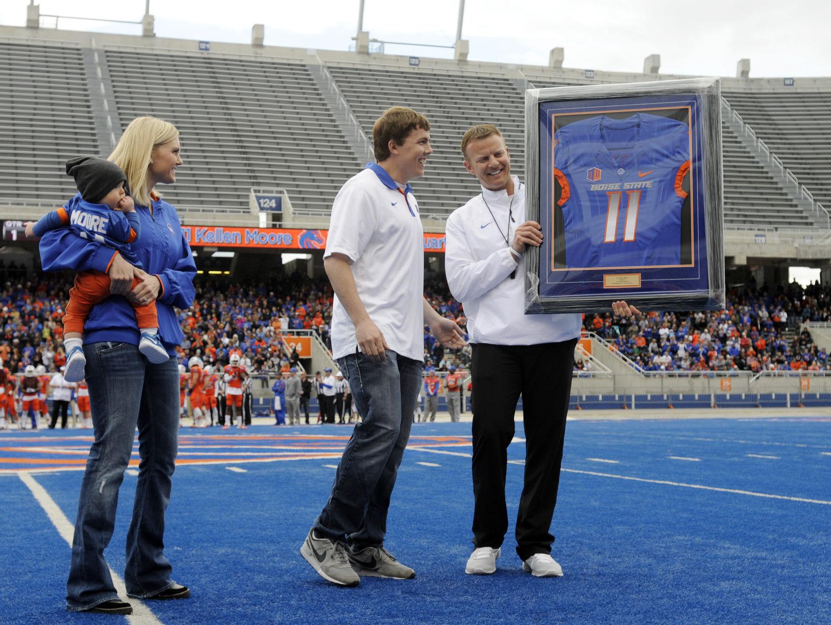 Former Boise State quarterback Kellen Moore promoted to Dallas Cowboys ...