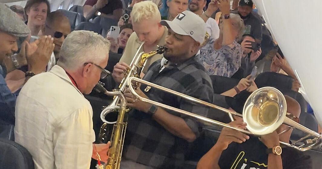 Band, stuck on Boise tarmac, holds impromptu jam session on plane ...