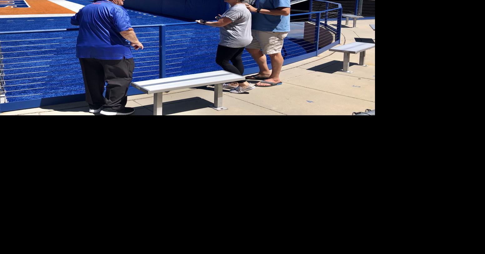 Famed blue turf, Boise State Hall of Fame reopen to visitors after 15 ...