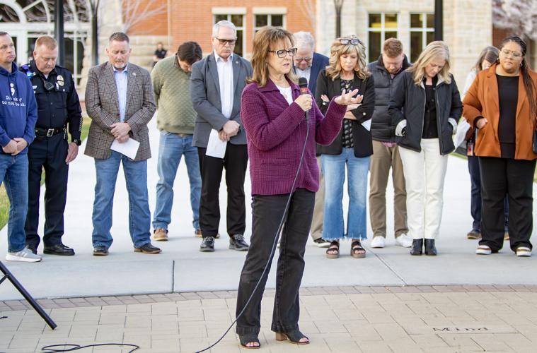 Nampa remembers Mayor Rick Hogaboam at NNU vigil | Local News ...