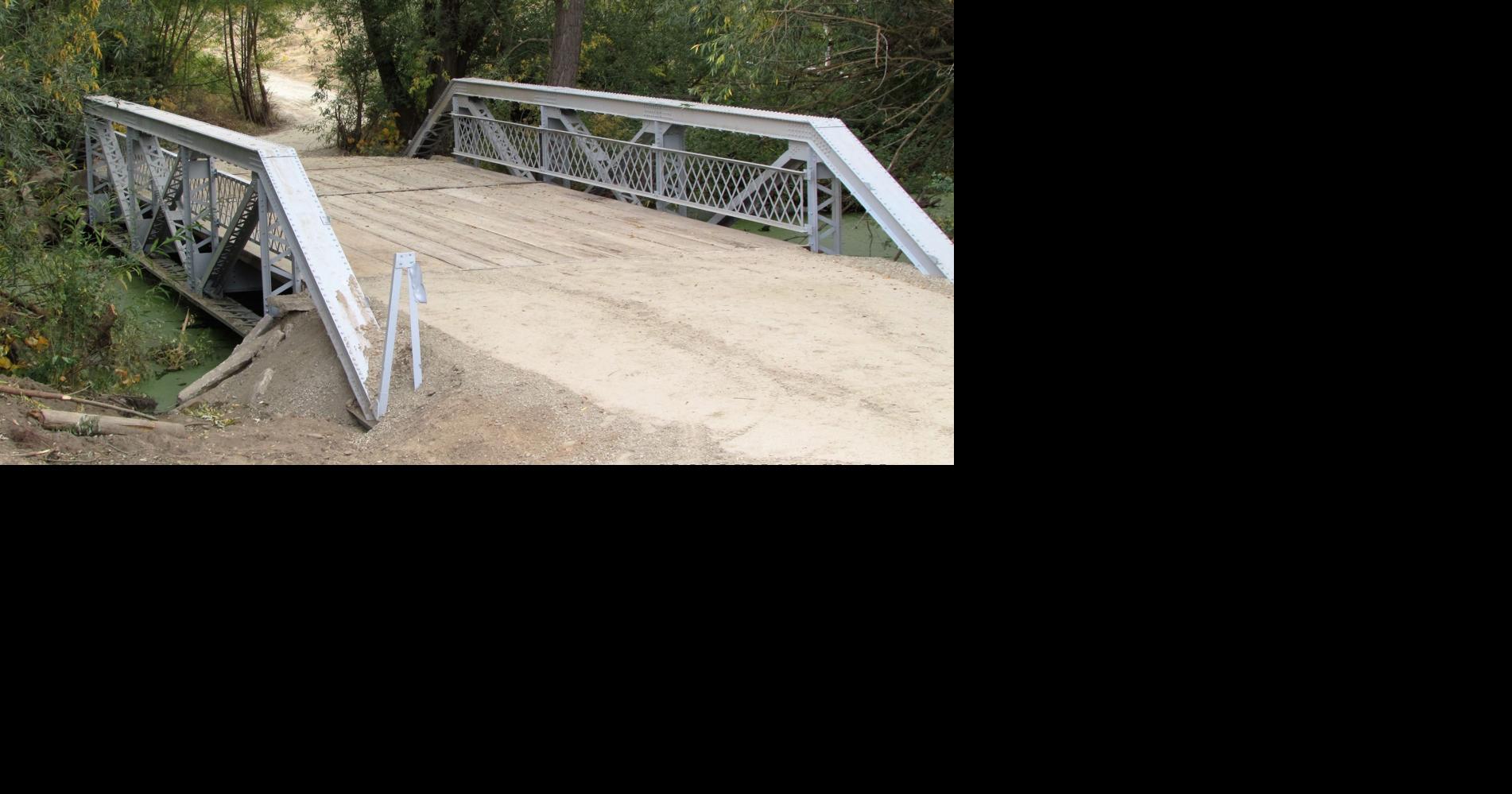 Two recycled bridges installed | Local News | idahopress.com