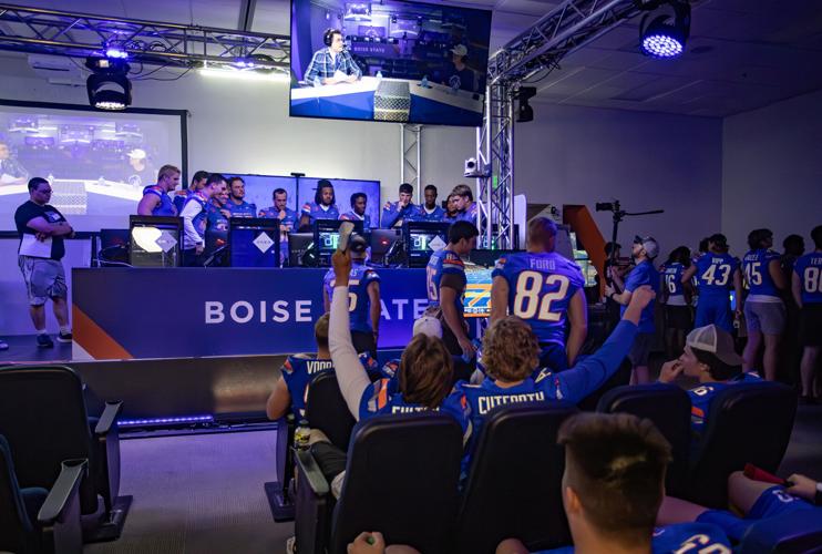 Broncos football players visit BSU's acclaimed esports team, arena to ...