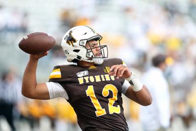 Wyoming quarterback Sean Chambers out for year, Vander Waal to start ...
