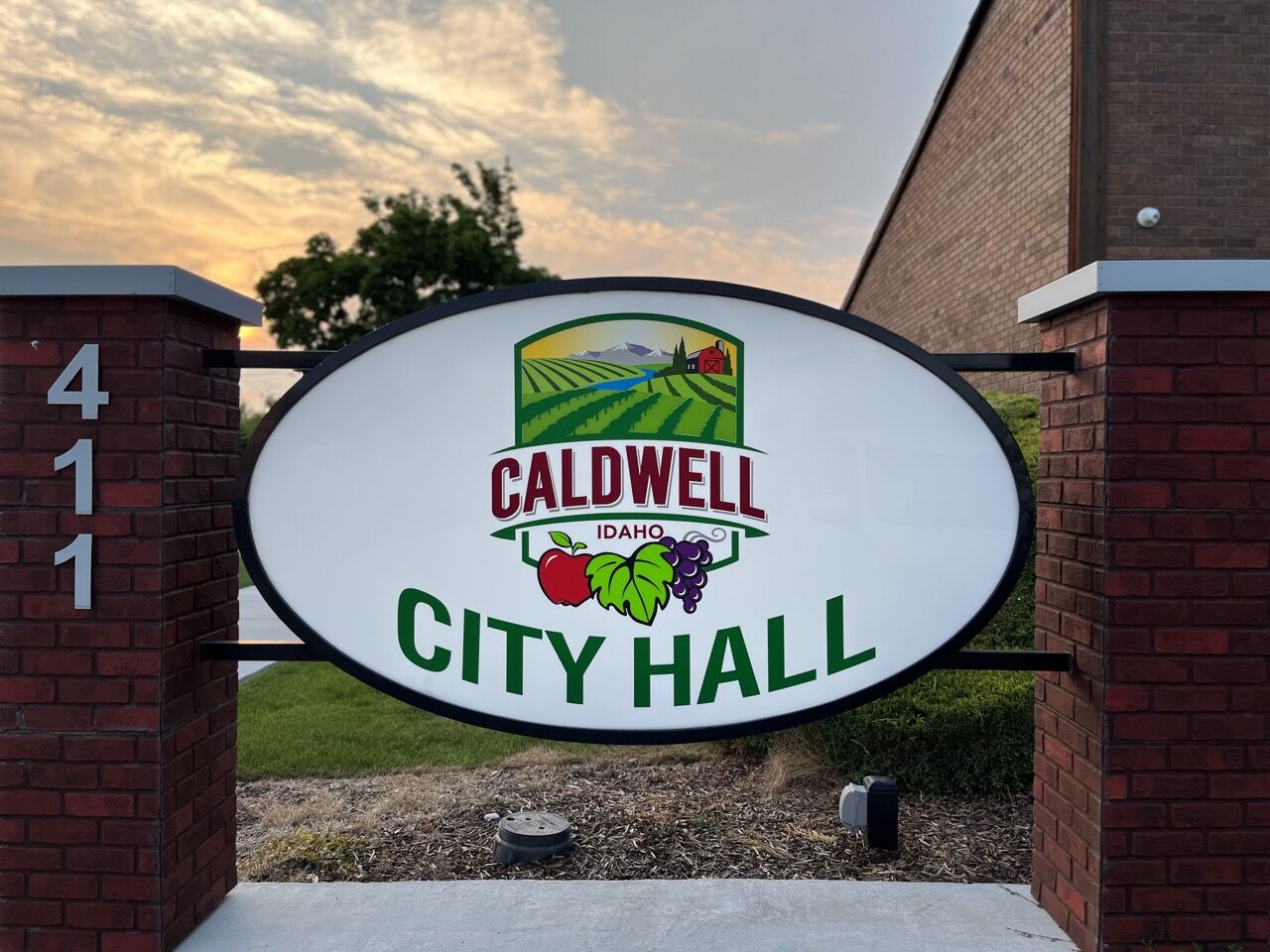 City of Caldwell settles wrongful termination lawsuit for $400K | Crime ...