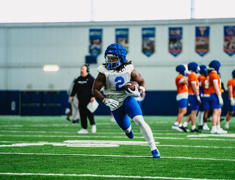 Broncos' Jeanty focused on winning, not Heisman hype, in 2024 | Boise State Football Coverage ...