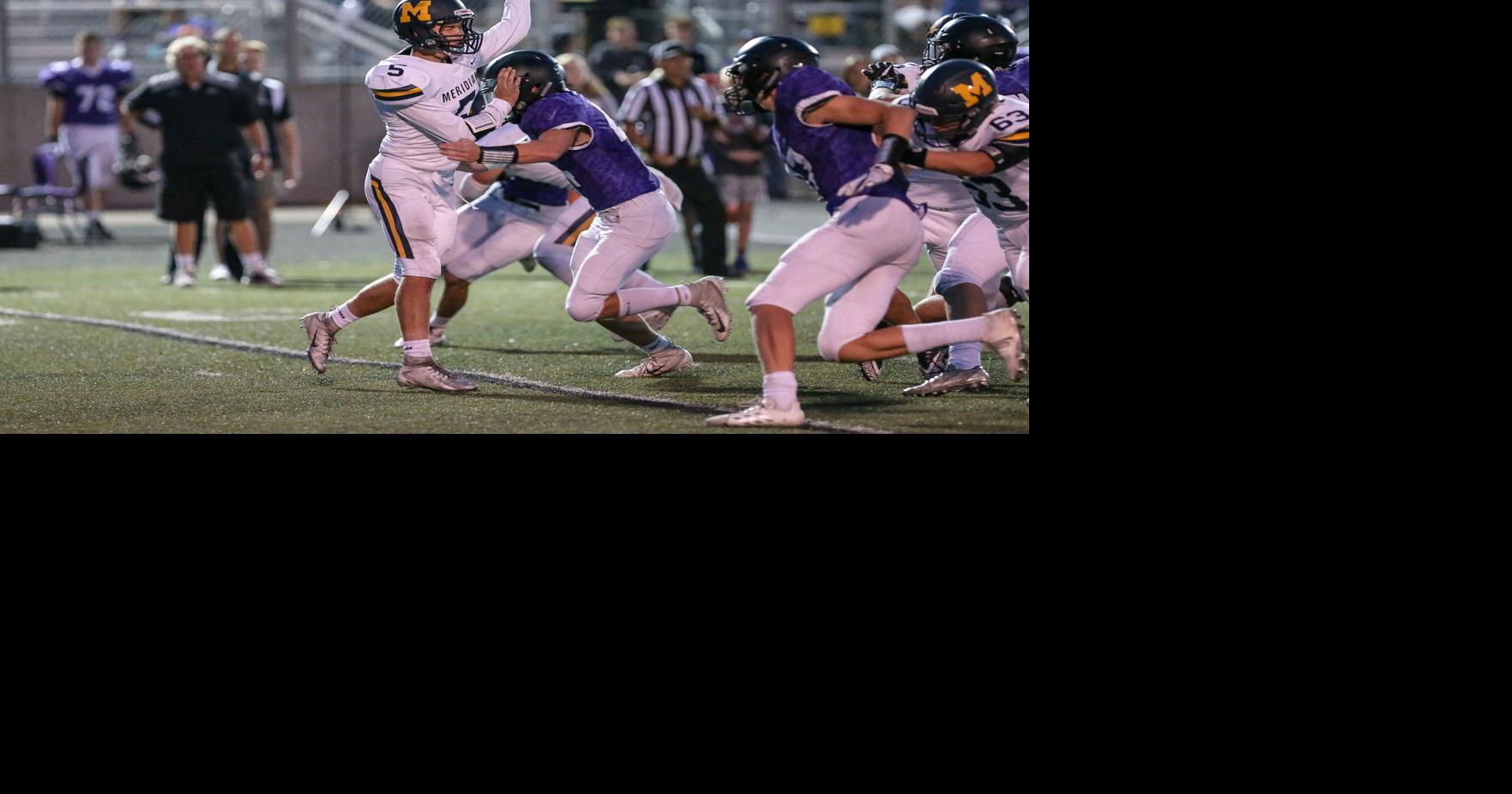 Middleton football team cruises, remains unbeaten in 52-14 win over ...