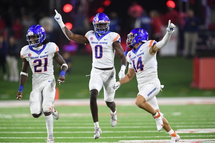 Boise State dominates No. 23 Fresno State in upset win to keep Mountain ...