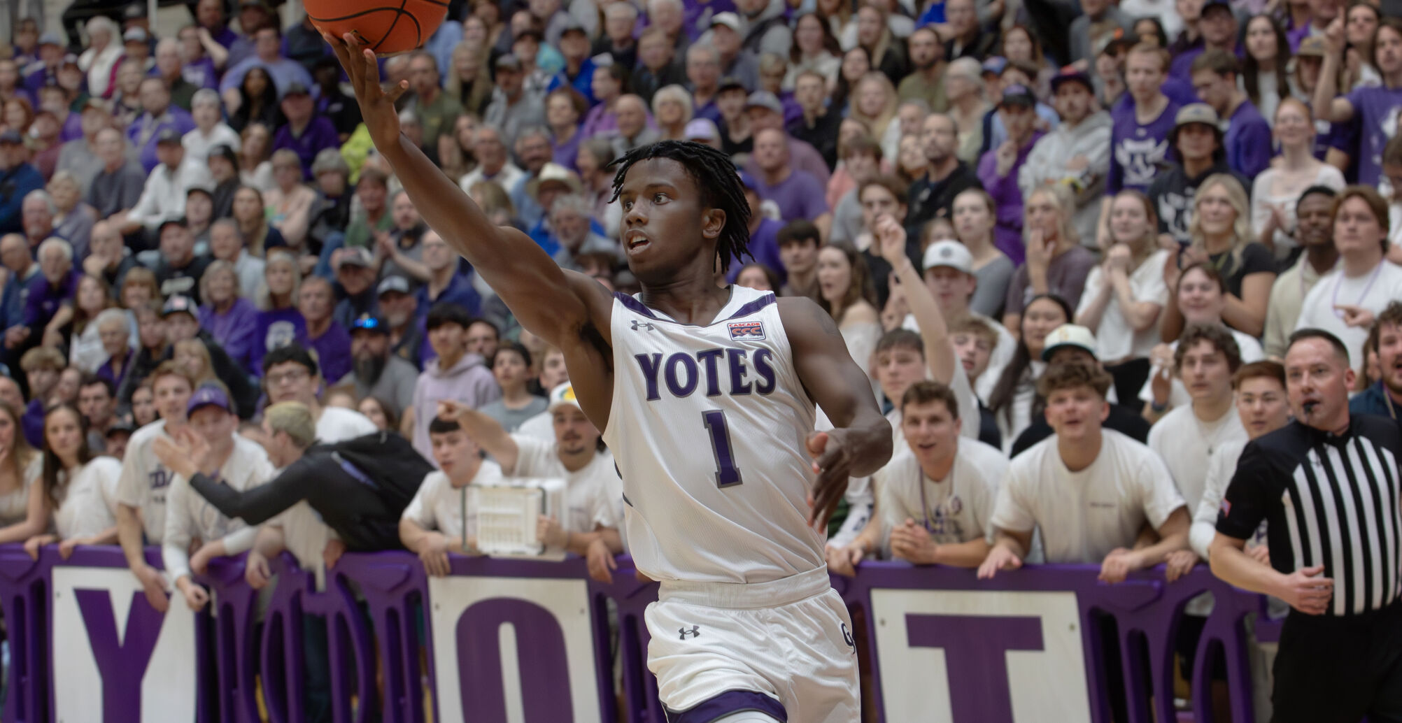 College of idaho basketball store