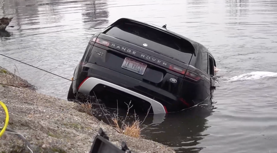 BPD: Man drives through fences, canal banks before crashing into pond ...