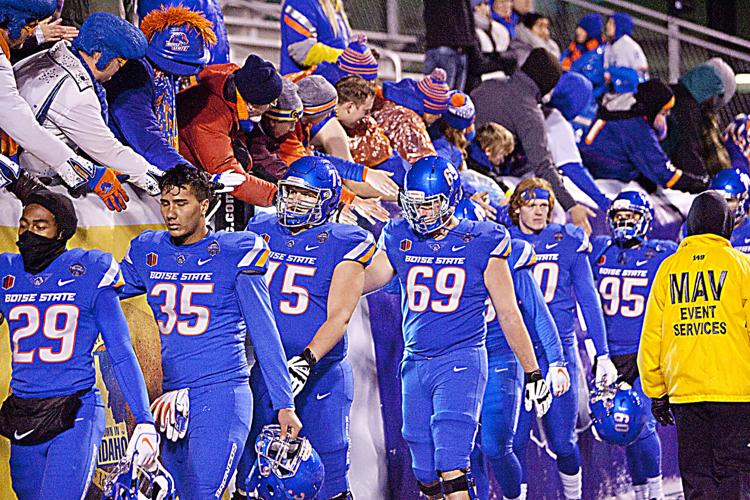 Missed opportunities cost Broncos a Mountain West title in 19-16 ...