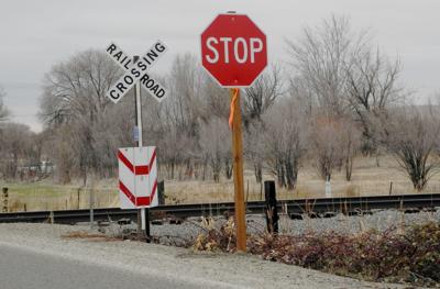Be sure to stop at new railroad stop signs | Local News | idahopress.com