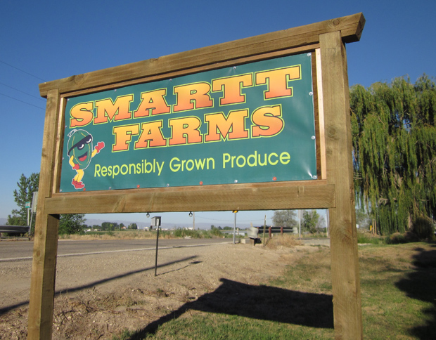 Smartt family says heartfelt goodbye to farm after 40 years | Local ...
