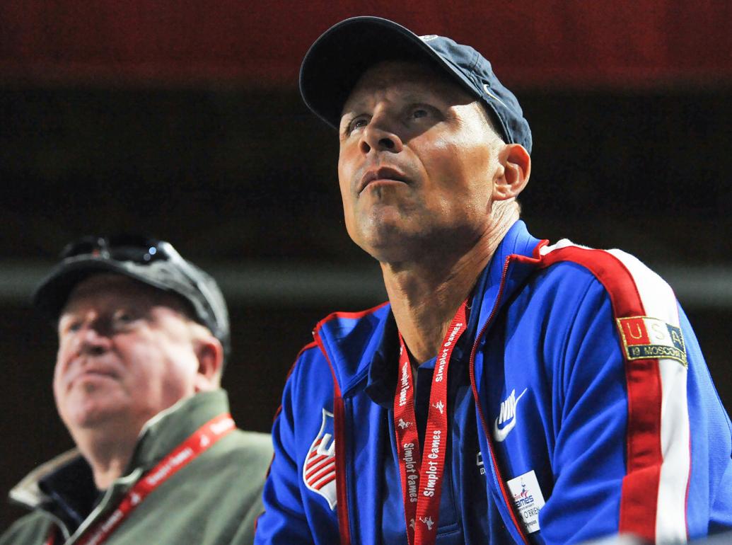 Olympic champion Dan O'Brien offers message of overcoming adversity ...