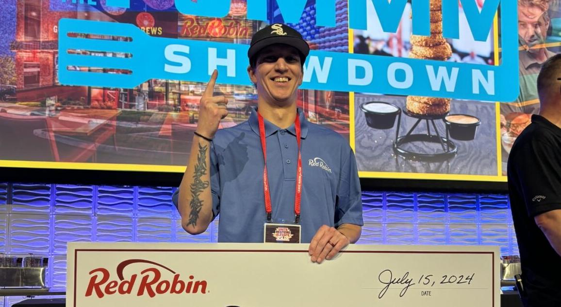 'BURGER ARTIST': Local Red Robin chef Joe Ross wins national ...