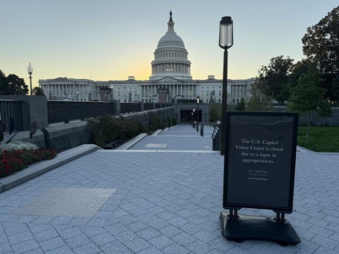 White House warns of ‘imminent’ mass layoffs in government shutdown ...