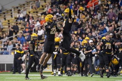 Vandals continue history-making march | American Football ...